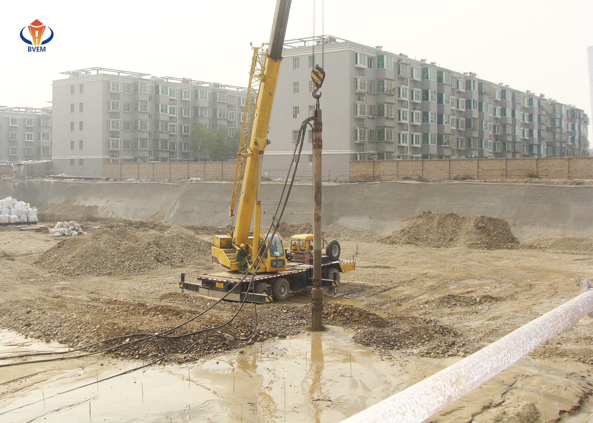 Soil Improvement Vibro Compaction Piling Machine 426mm Outer Diameter