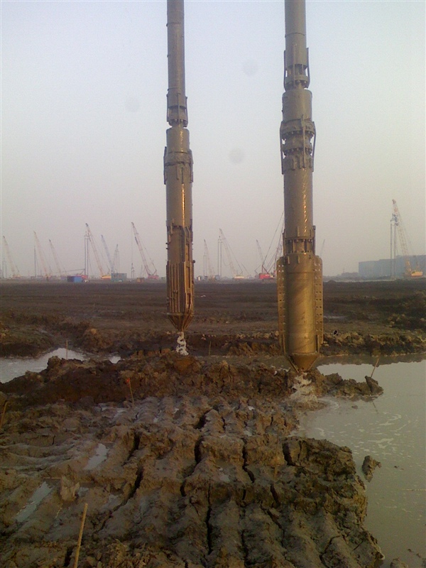 75kw 426mm Vibroflotation Equipment For Vibro Pile Foundation Treatment